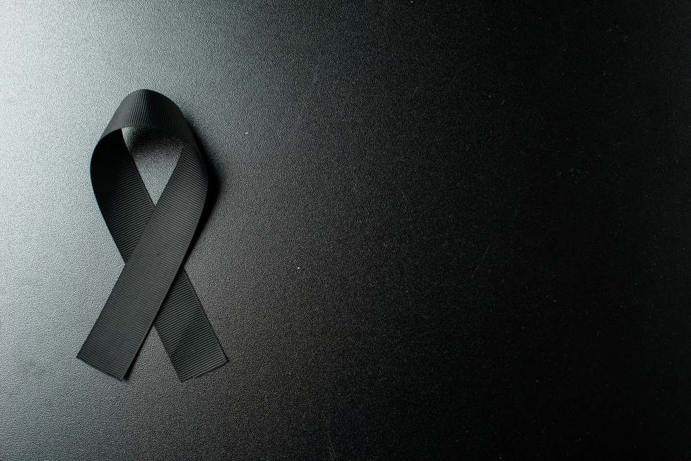 Comunicado de falecimento: como informar na empresa